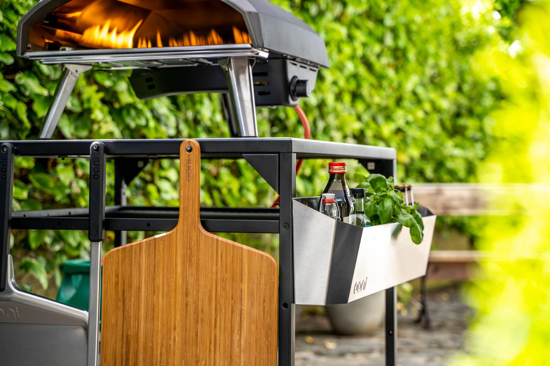 Outdoor Pizza Oven Table | Pizza Oven Stand — Ooni USA